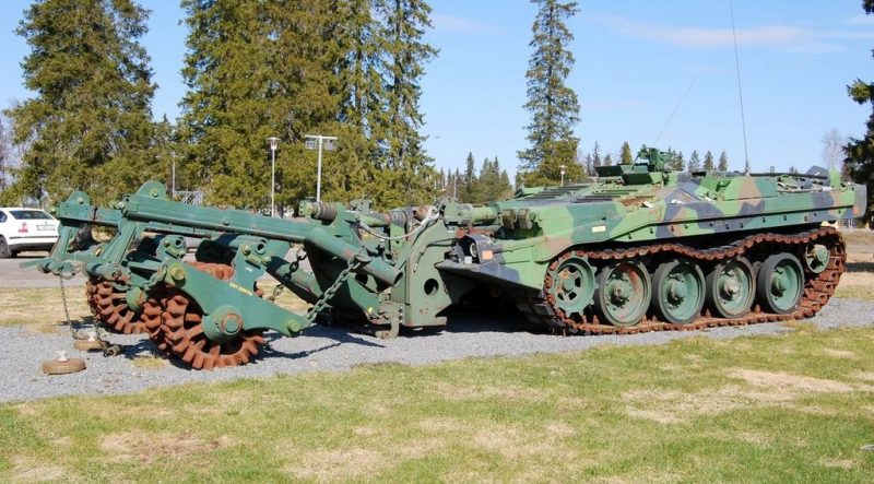 Fast And Adaptable - The Stridsvagn 103 - Sweden's Turretless Tank | War History Online