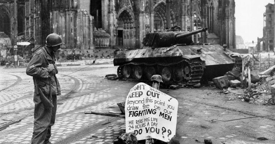 Showdown At The Cologne Cathedral - An Epic Tank Duel Of WWII | War ...