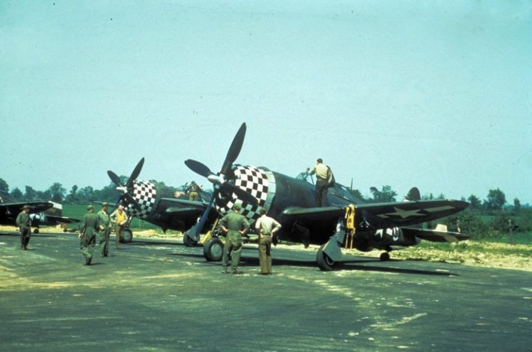 The Remarkable Story of a Downed P-47 Pilot and the French Family That ...