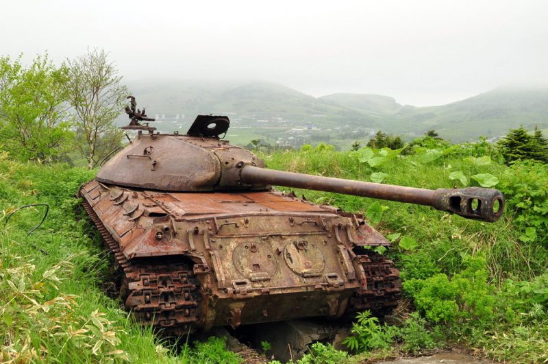 Soviet IS-3 and IS-2 tanks left behind on Shikotan Island- 25 Photos ...