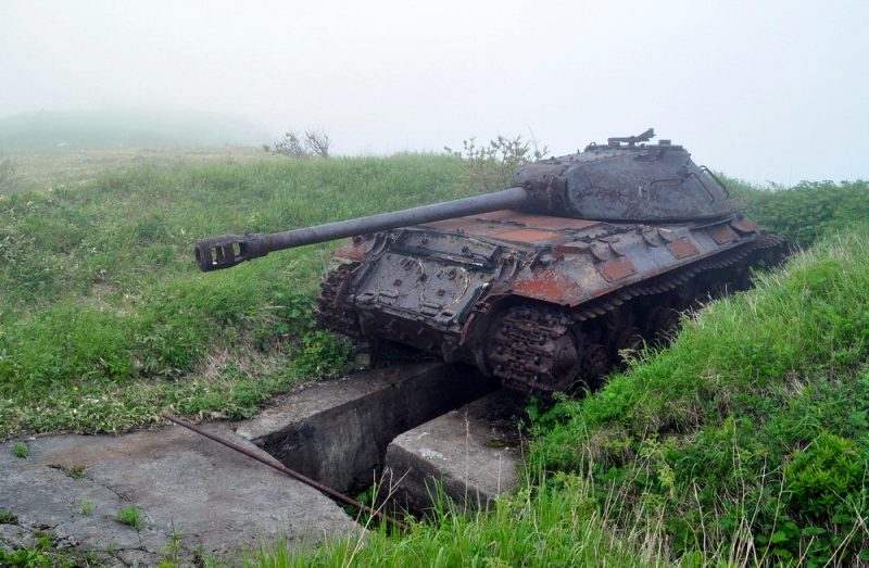 Soviet IS-3 and IS-2 tanks left behind on Shikotan Island- 25 Photos ...