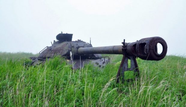Soviet IS-3 and IS-2 tanks left behind on Shikotan Island- 25 Photos ...
