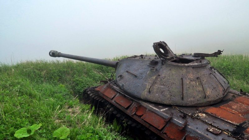 Soviet IS-3 and IS-2 tanks left behind on Shikotan Island- 25 Photos ...