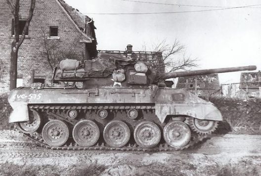 24 images of the highly successful M18 Hellcat tank destroyer | War ...