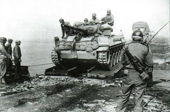 24 images of the highly successful M18 Hellcat tank destroyer | War ...