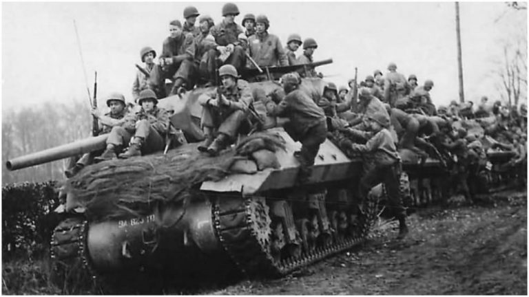 34 Brilliant Images of the VERY Effective M10 Tank Destroyer | War ...