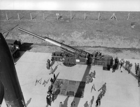 Soviet "Atomic Annie" - The 2B1 "Oka" Nuclear Mortar | War History Online