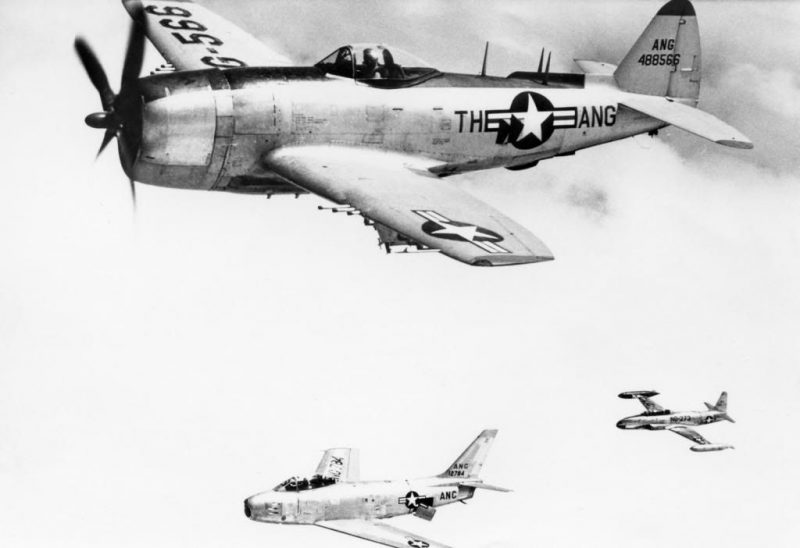 The "Jug" P-47 Thunderbolt - Workhorse of WWII in 30+ Photos | War ...