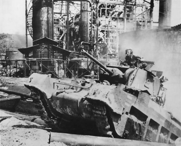 The Queen of the Desert - The British Matilda II Tank in 26 Photos ...