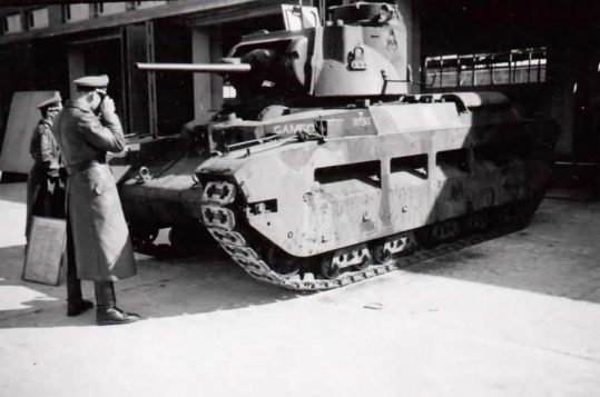 The Queen of the Desert - The British Matilda II Tank in 26 Photos ...