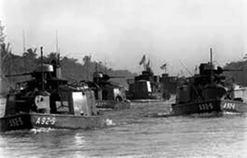 Vietnam Gunboat Captain's 1st Hand Account - Night on the River | War ...