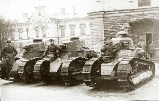 Paving the Way for Tank Development - Renault FT 17 in 30 Cool Photos ...