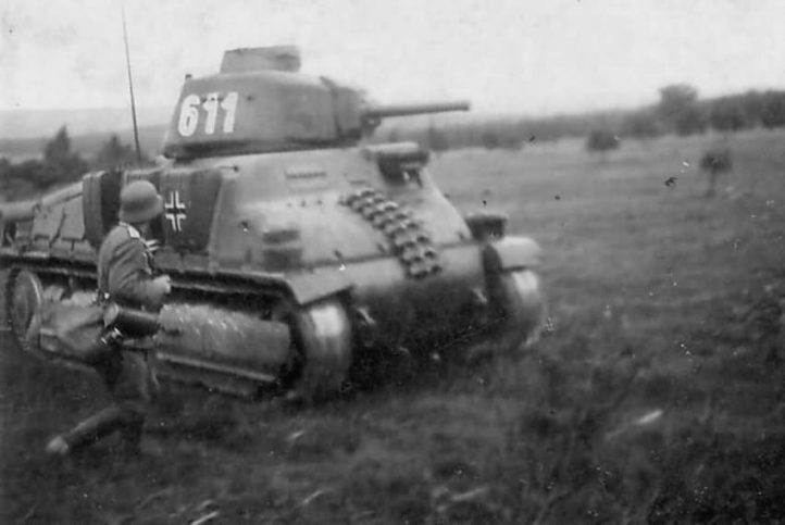 A Stubborn Defender - French Somua S35 Tank in 25 Photos | War History ...
