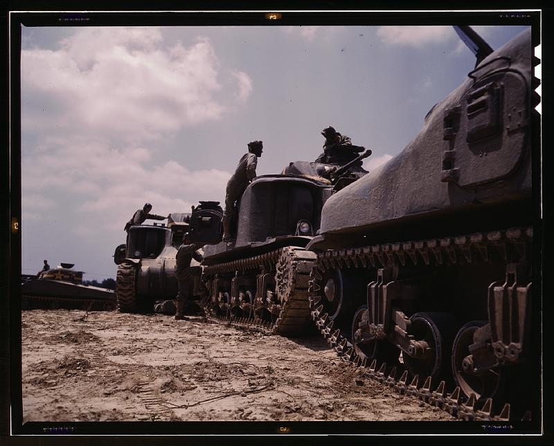 30 Stunning Photos of the M3 Lee/Grant Medium Tank You've Probably ...