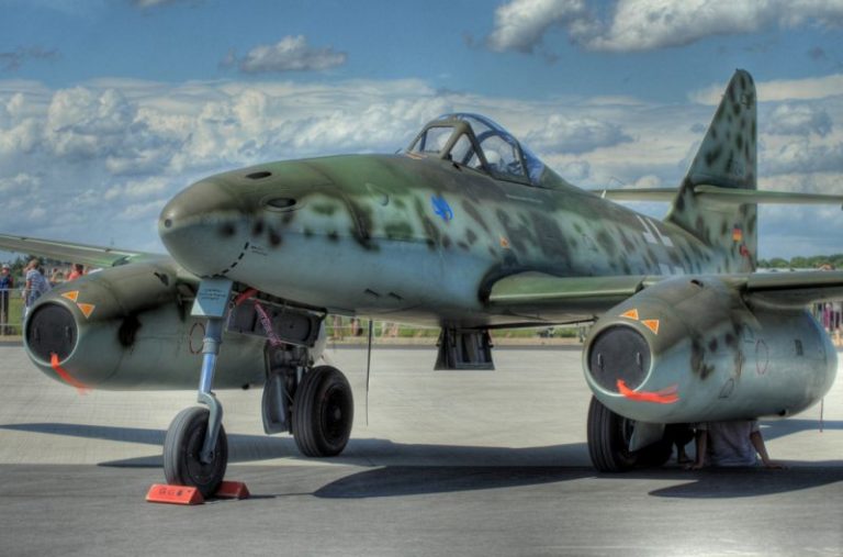 Messerschmitt Me262 - First Operational Jet Fighter -16 Facts and Great ...