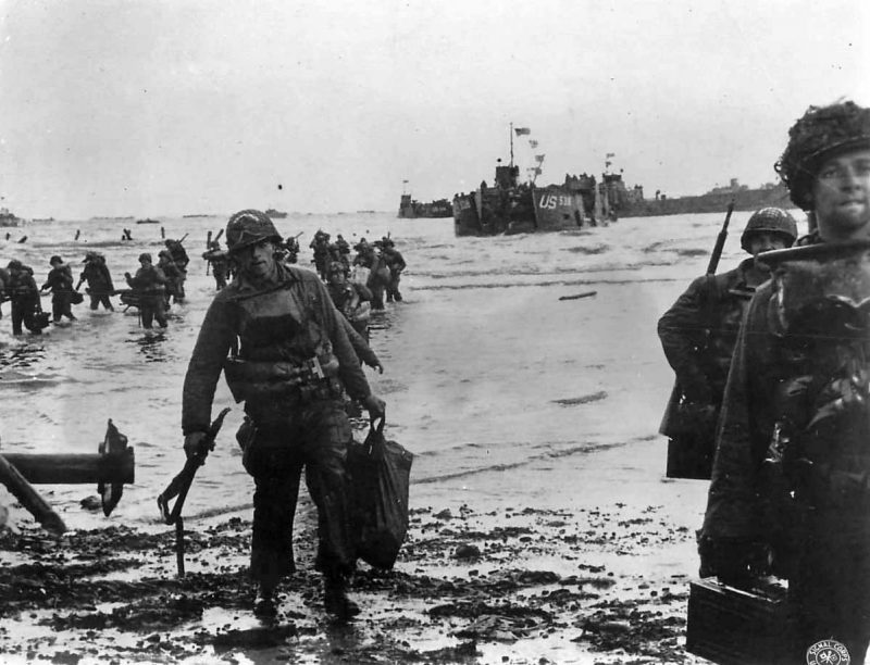 D-Day Up Close -Dozens of Photos Show the Allies Normandy Invasion ...