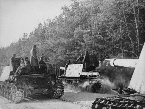 The Destroyer of Beasts: ISU-152 Self-Propelled Artillery | War History ...