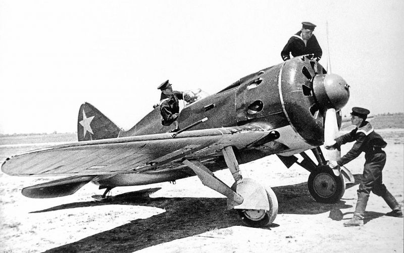 9 Soviet Fighter Planes of WW2 - Some fantastic Airplanes Here | War ...