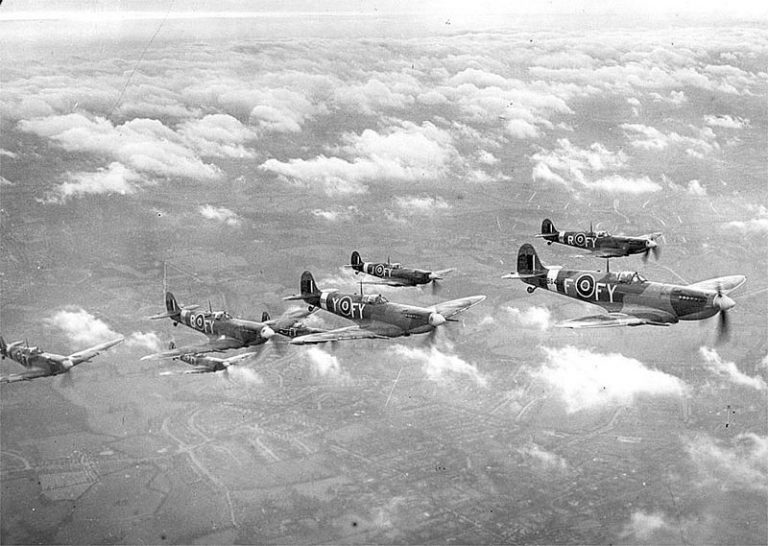 17 Facts About the Spitfire - We all Know These, Right? | War History ...