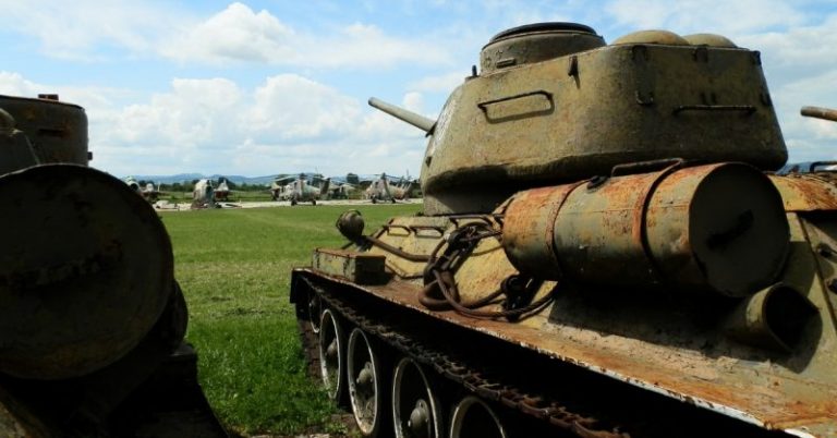 Oh yes! 30 fully operational T-34 Tanks Recently Sent Back to Russia, a ...