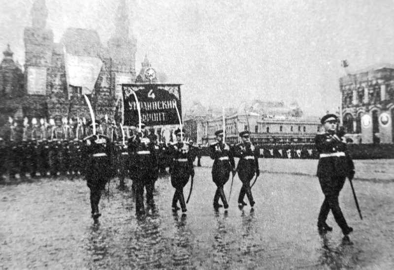 Russia Ran Out of Vodka Celebrating The End of WW2, They Showed The ...
