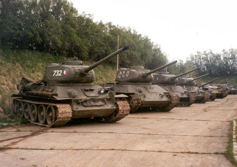 Oh yes! 30 fully operational T-34 Tanks Recently Sent Back to Russia, a ...
