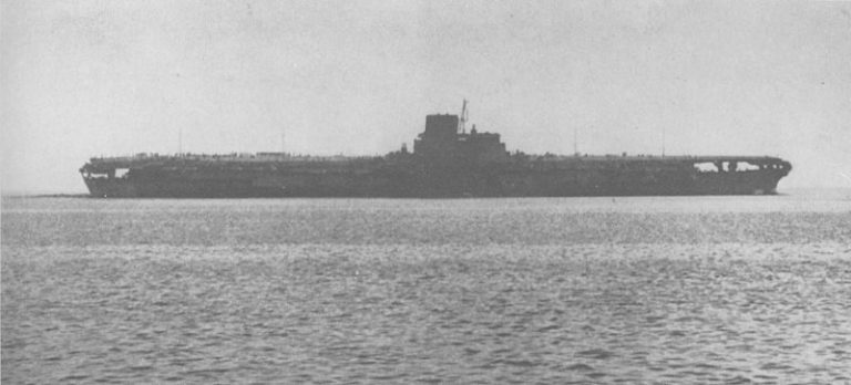 USS Archerfish: Sinking the 72,000-ton Aircraft Carrier Shinano | War ...