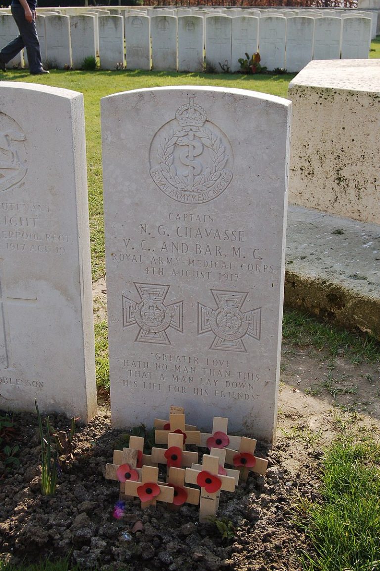 Insane Bravery: The Men Who Were Awarded the Victoria Cross Twice | War ...