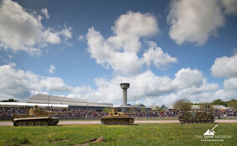 People Gather To See World’s Only Running Tiger Tank - TIGER DAY 11 ...