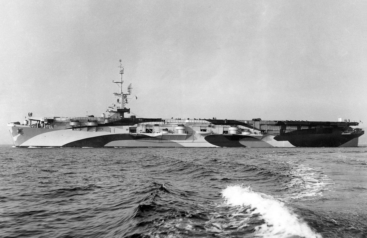 Aircraft Carriers: Images of the U.S. Navy in the Pacific | War History ...