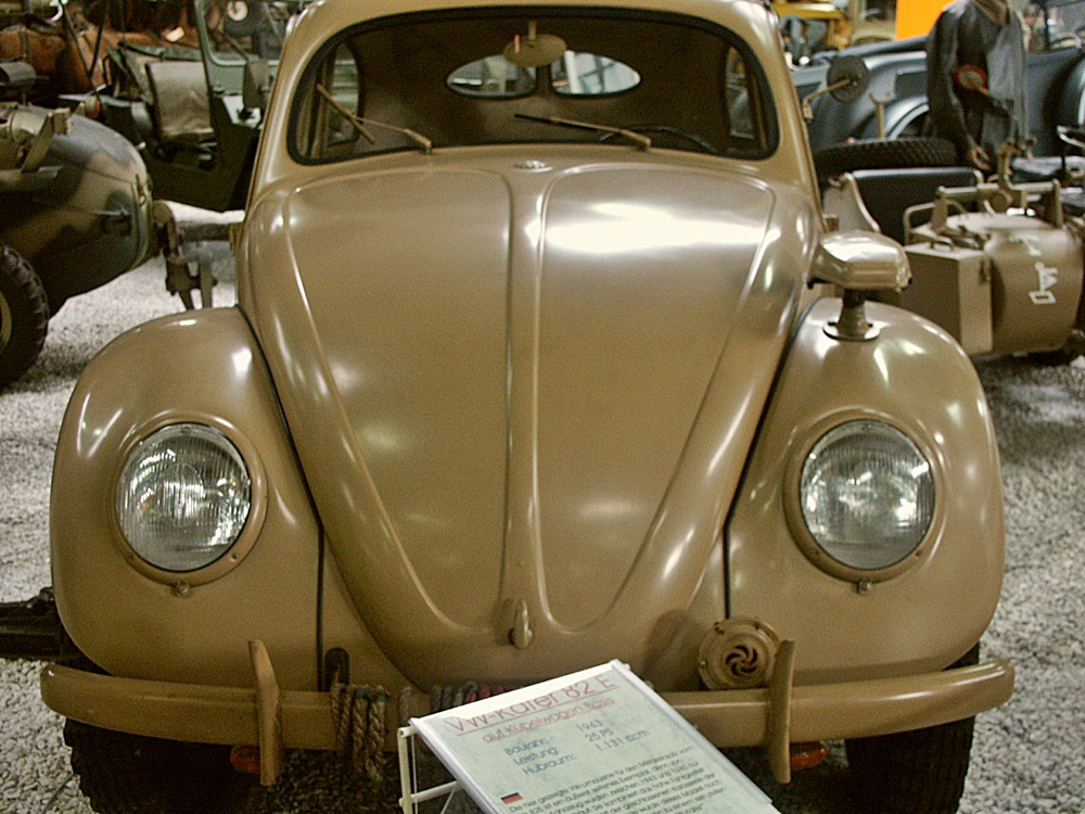 The End of an Era as Volkswagen Produces Final Beetle | War History Online