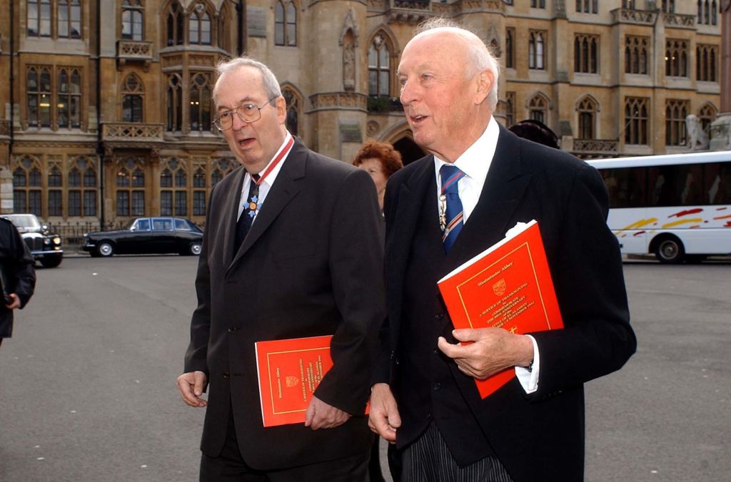 Son of War Hero Montgomery & Friend of Manfred Rommel, Dead at 91 | War ...