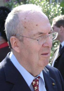 Son of War Hero Montgomery & Friend of Manfred Rommel, Dead at 91 | War ...