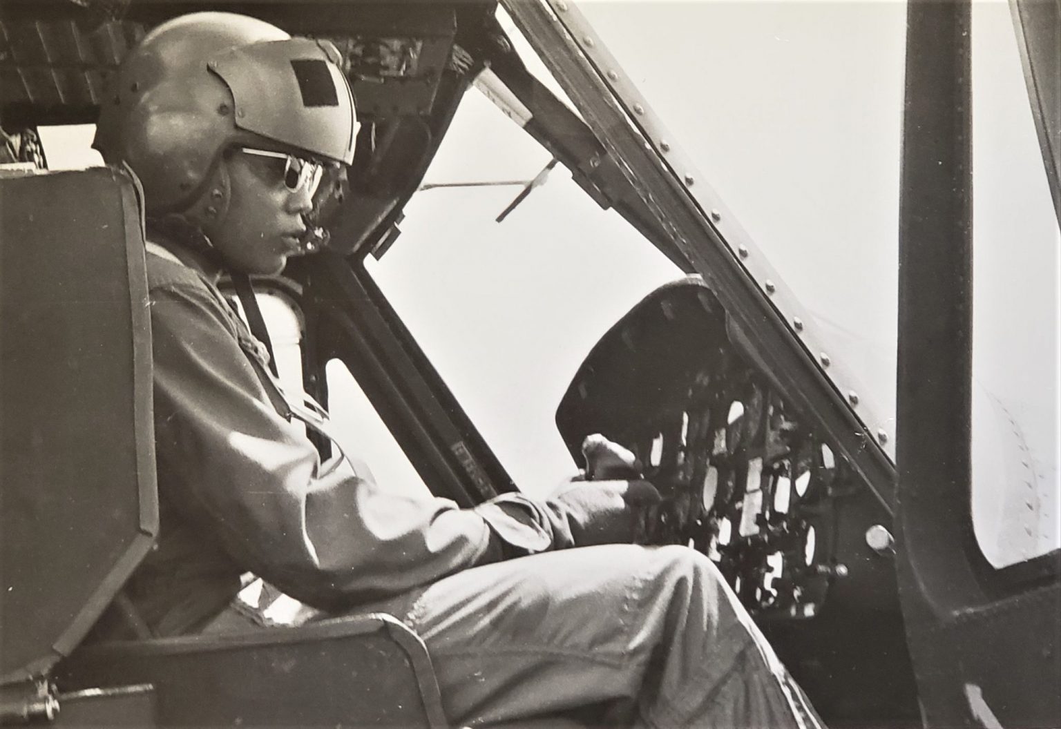 Army veteran becomes first African American woman aviator in U.S ...