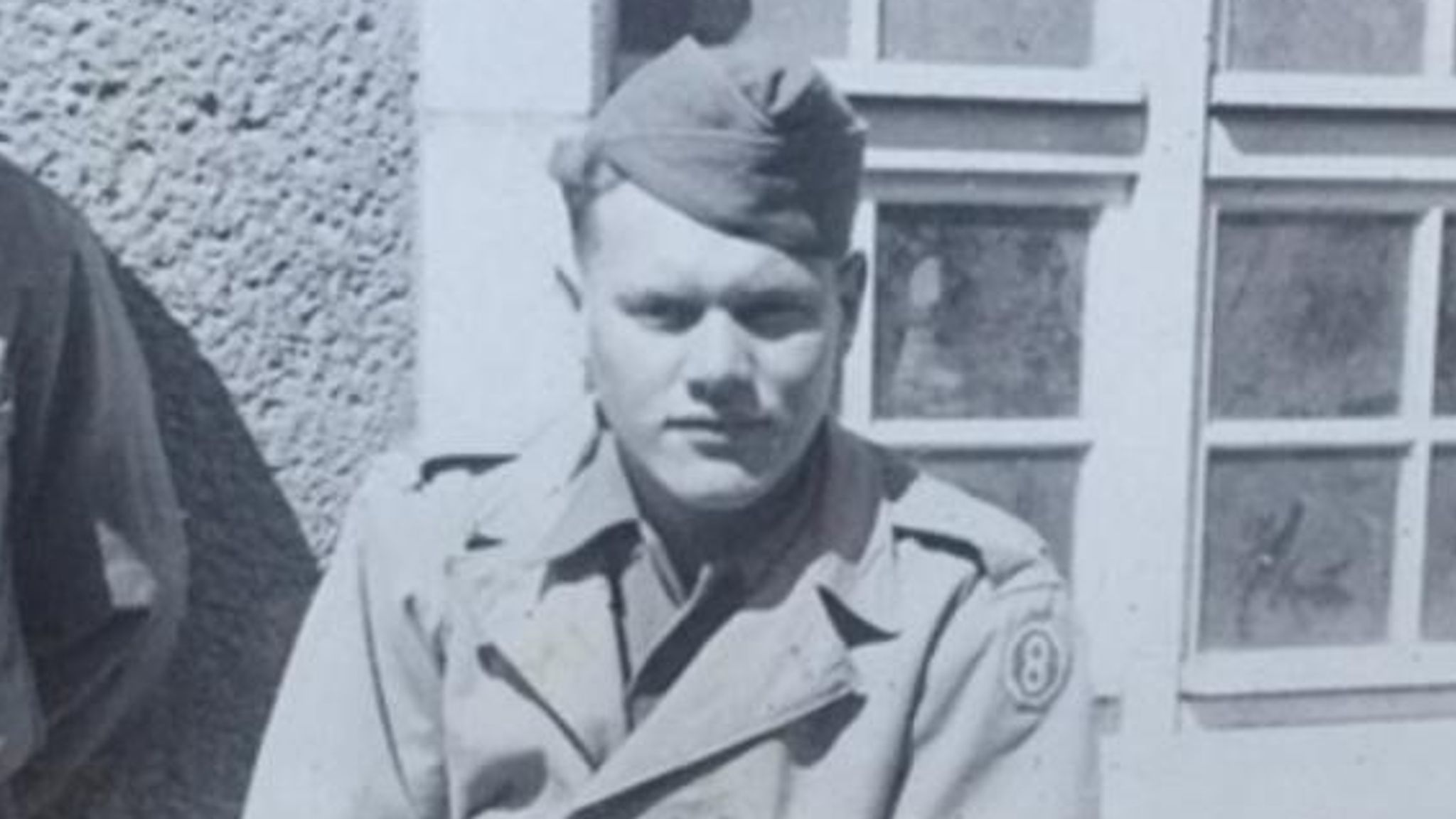 Inscribed with a Message: Survivor Reunites with Family of GI who Gave ...