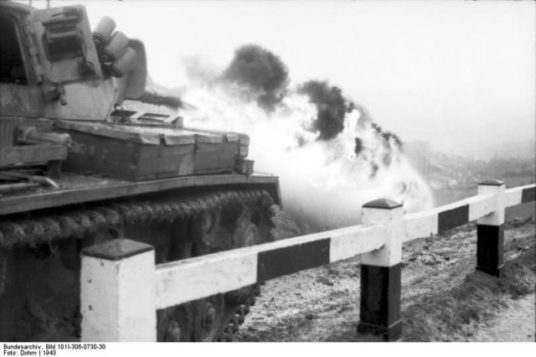36 Fiery Photographs of Flamethrowers Through the Ages | War History Online