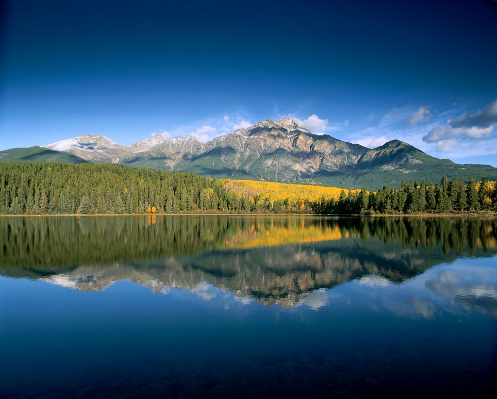 Project Habakkuk: The British Once Tried to Construct an Aircraft ...