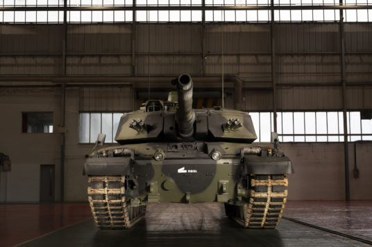 The Challenger 3 MBT Is Pioneering New Technology And Plenty Of Updates ...