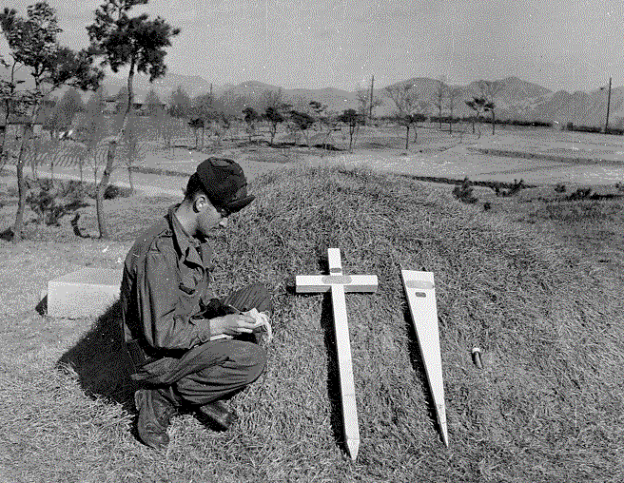 During The World Wars Men were Drafted Specifically to Bury the Dead ...