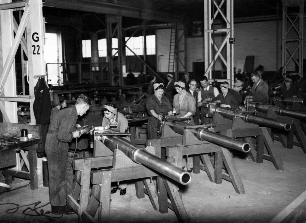 200 Unexploded WWII Shells Uncovered in Staffordshire, UK | War History ...