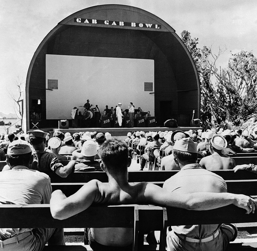 Bob Hope Dedicated Half a Century to Entertaining Troops With the USO ...