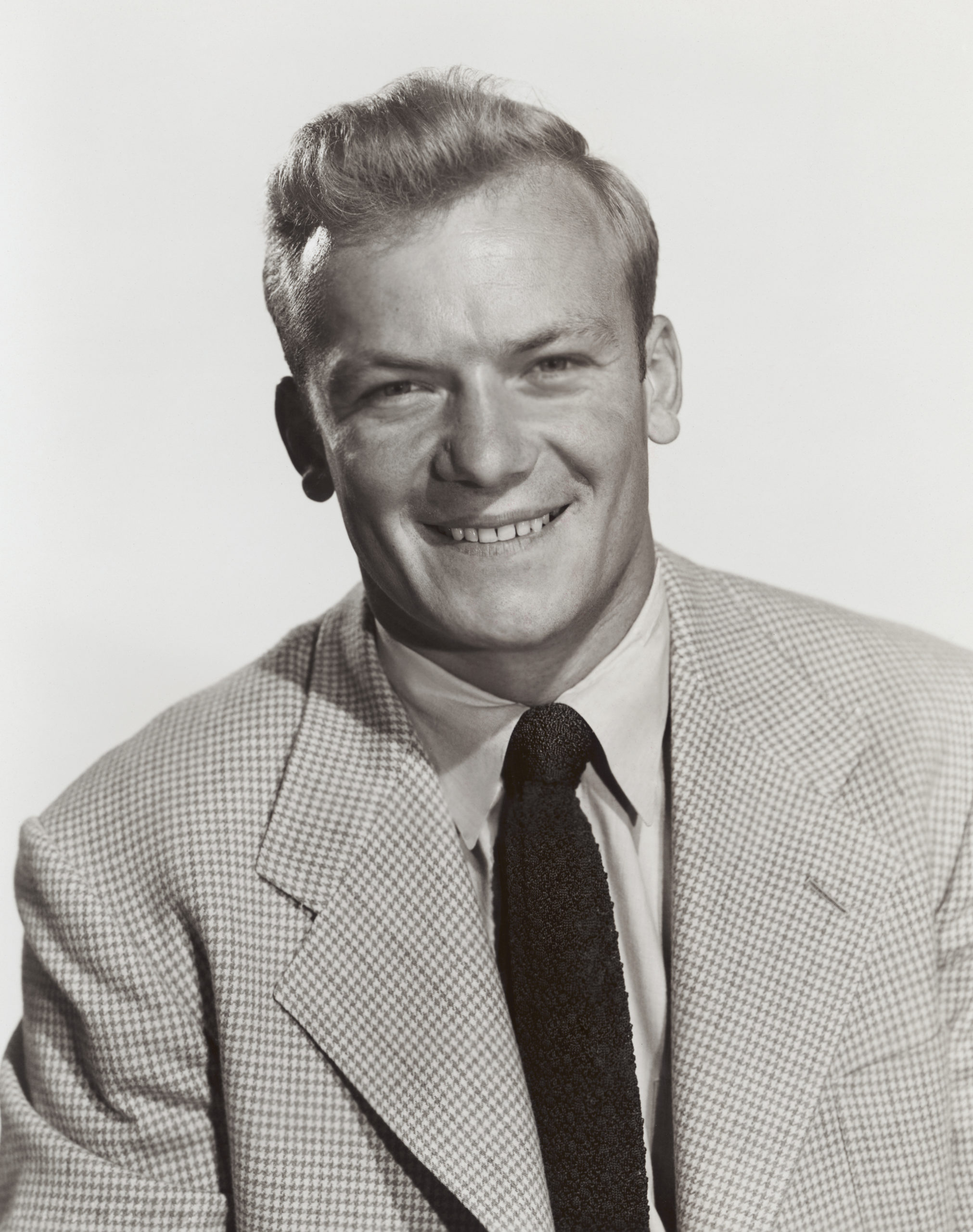 Details About 'Inglourious Basterds' That Make It Worth a Rewatch | War ...