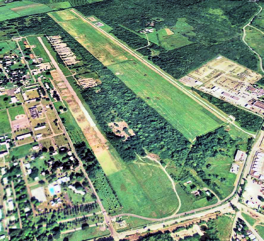 Charles Loring Jr. was a POW in WWII Before Receiving the MoH for His ...