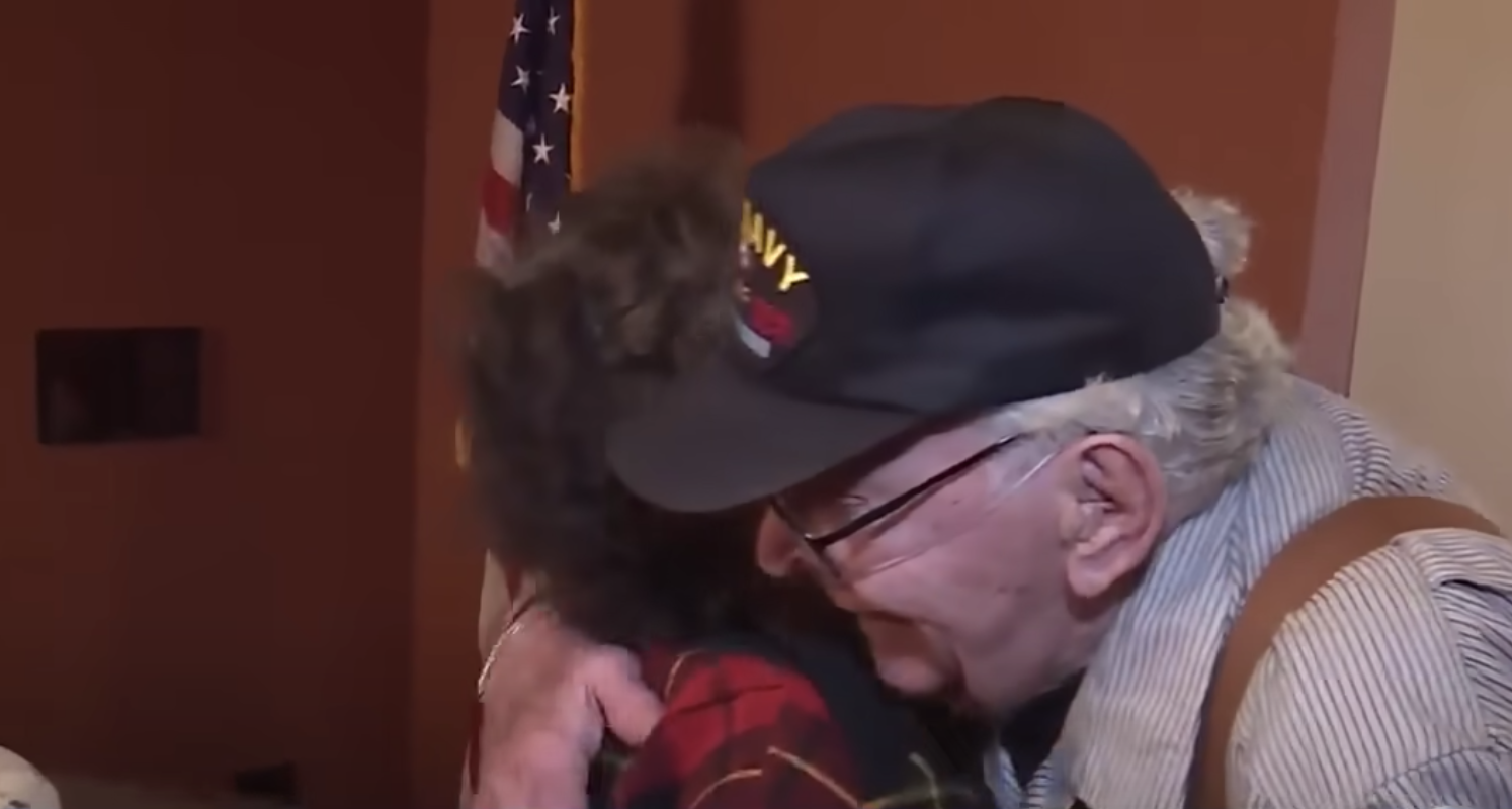 Korean War Veteran Reunites With Long Lost Love After 70 Years War