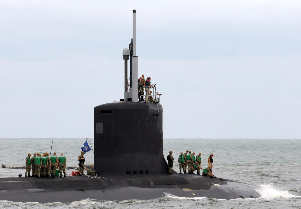 Inside a Submarine: What Life's Like for Those Serving Within the Ocean ...