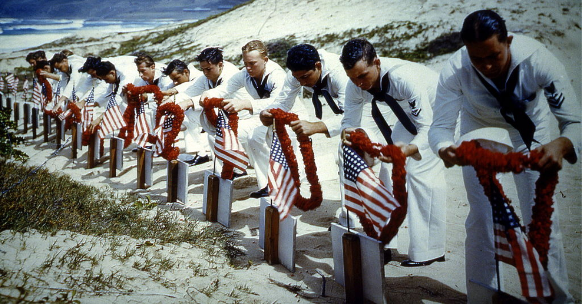 33 Rare Photos of the Japanese Attack on Pearl Harbor | War History Online