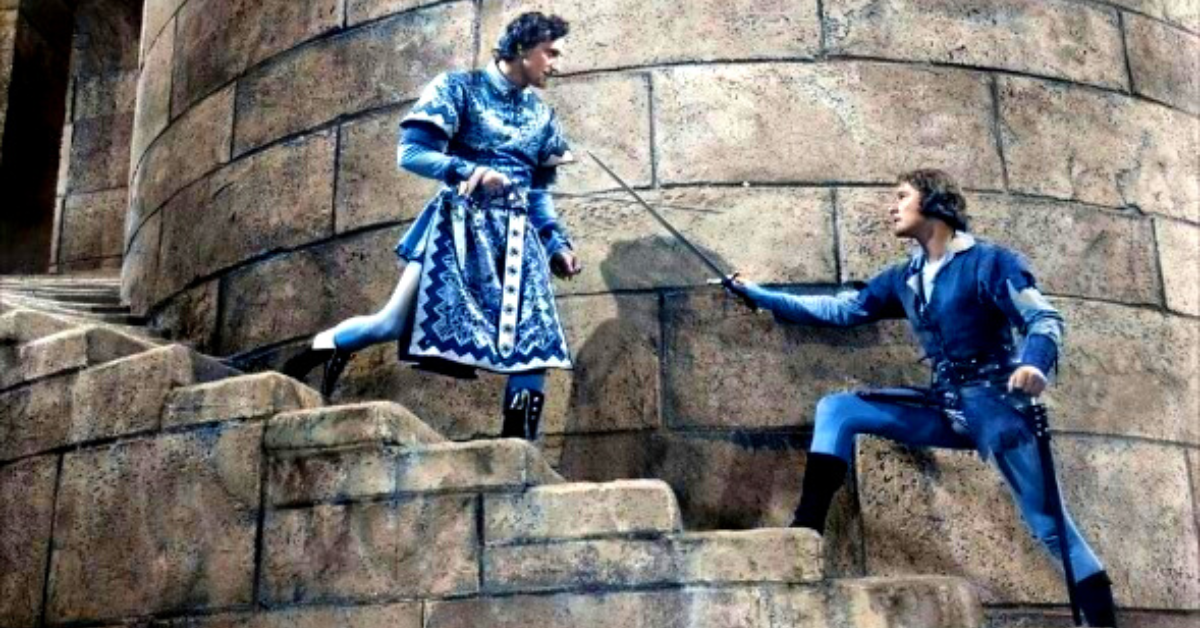 The Subtle Philosophy Behind Staircases In Medieval Castles | War ...