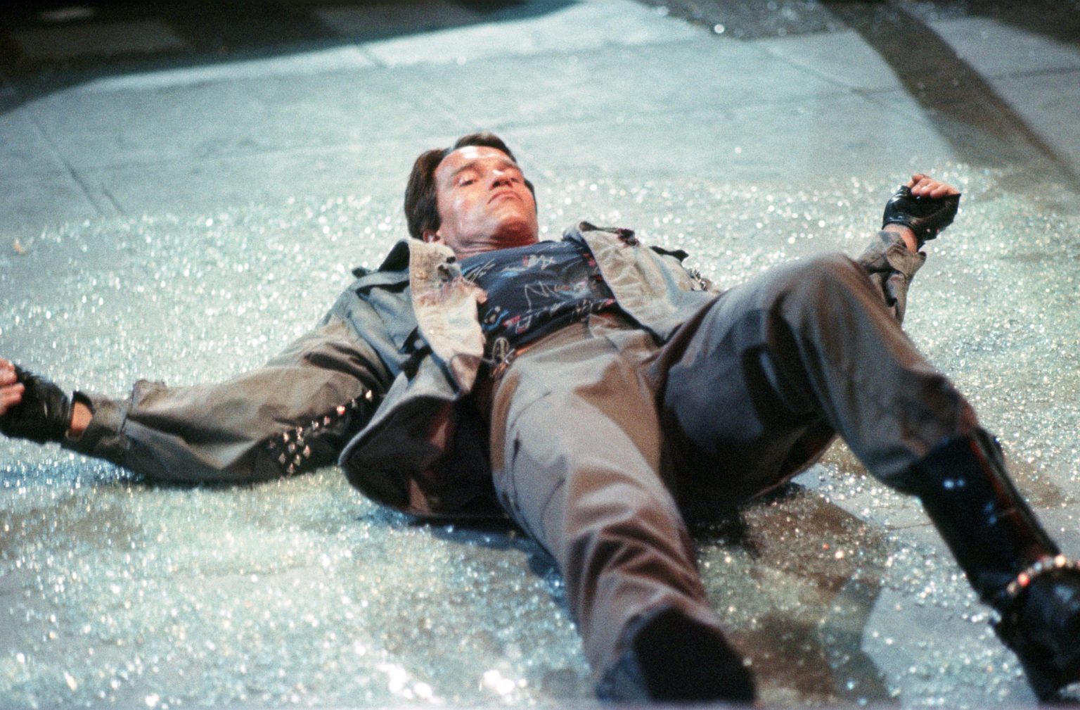 Solo Snipers and Infinite Ammo: 10 Errors Movies Make Involving Guns ...