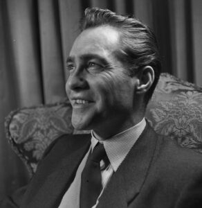 Before Becoming a Big-Name Actor, Richard Todd was a Paratrooper Who ...