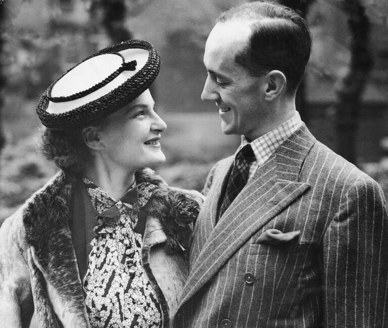 Before He Was Obi-Wan Kenobi, Alec Guinness Was Part of the Allied ...